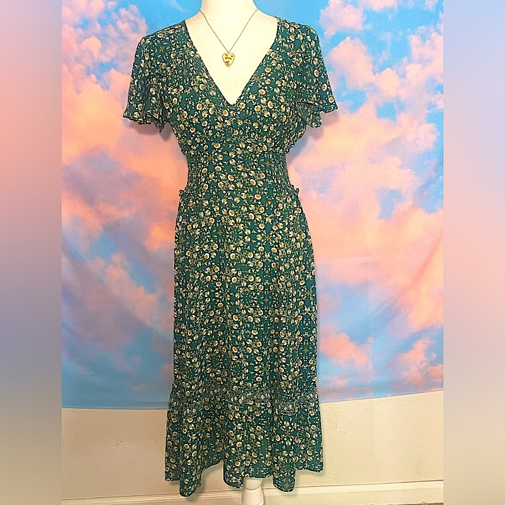 Feminine And Flirty Green Ditsy Floral Midi Dress (Sz… - Gem